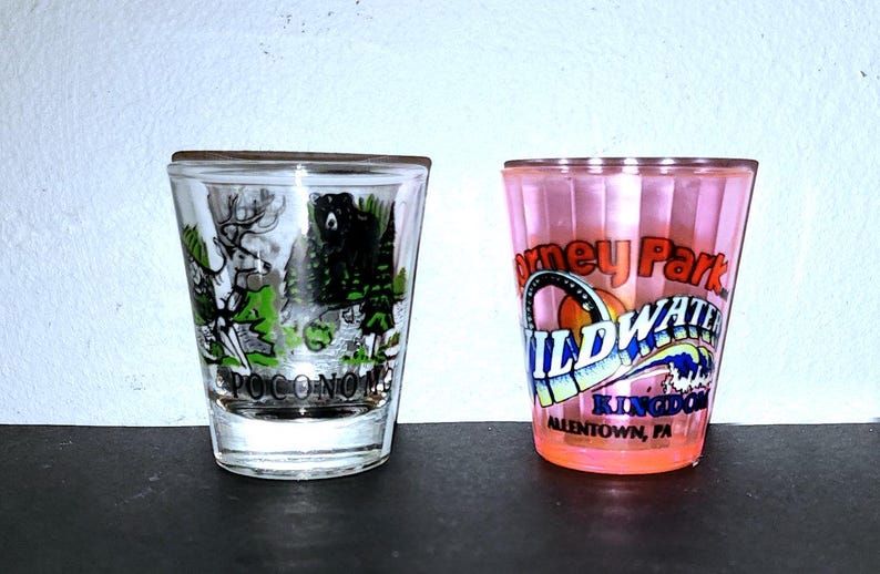 Shot Glass Collection - Vintage Souvenir - 17 Piece Travel Barware Set ...