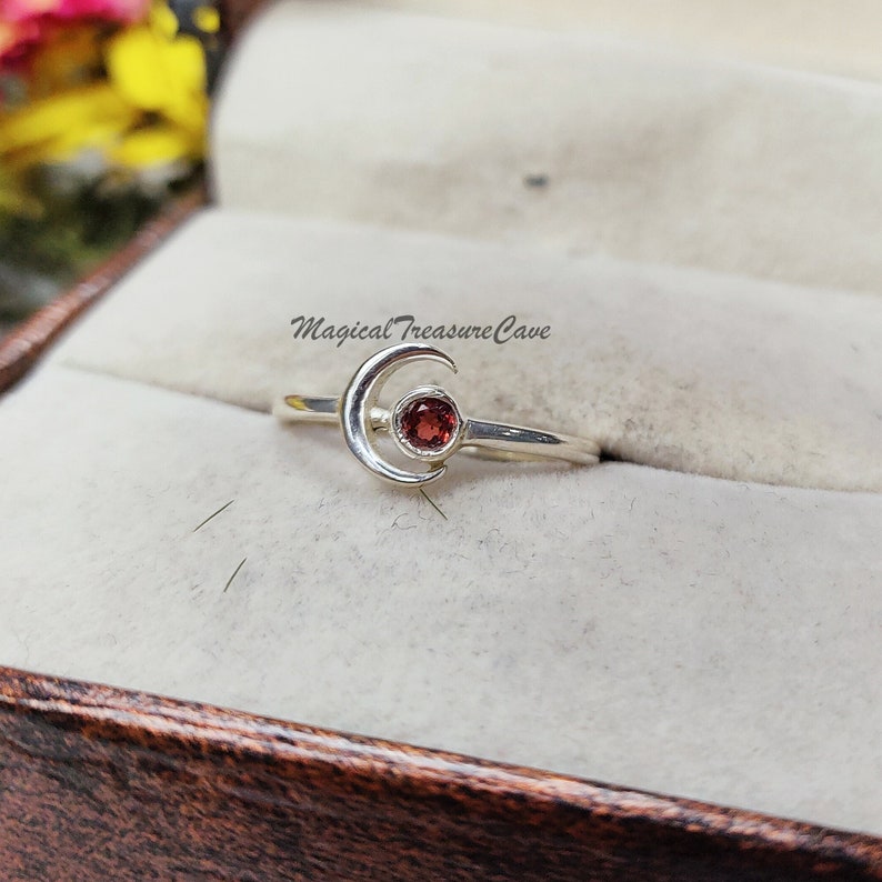 Garnet Crescent Moon Ring, 925 Sterling Silver, January Birthstone ...