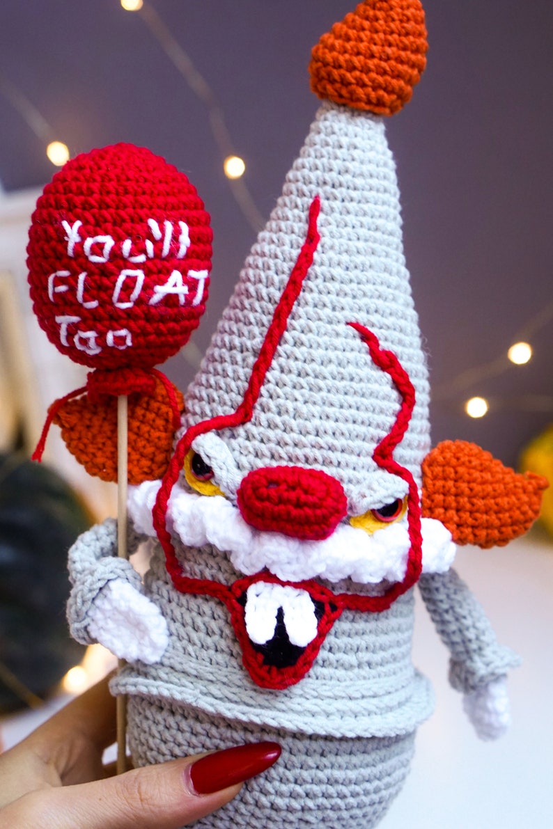 IT Pennywise Dancing Clown Crochet Patterns Halloween Gnomes / - Etsy