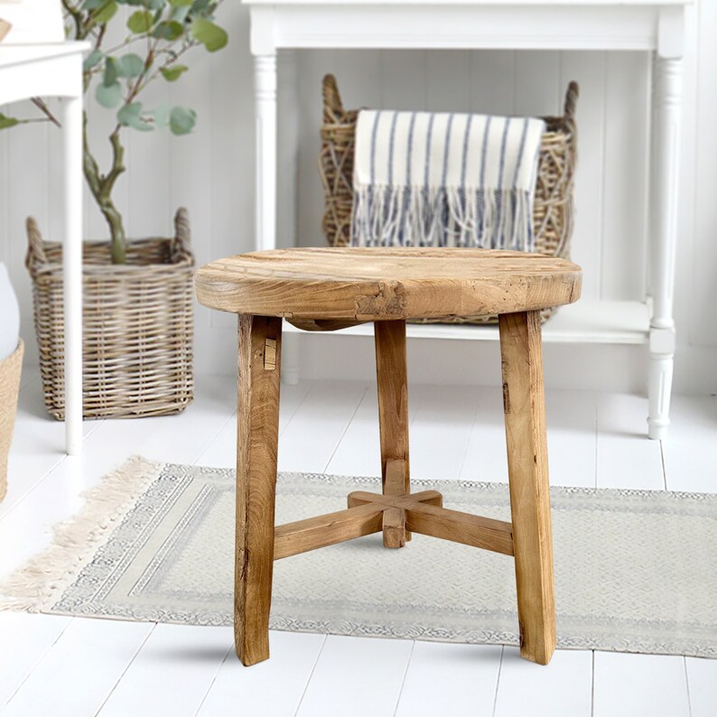 ROUND RUSTIC TABLE 3 Legged Round Table Elm Wood Side - Etsy