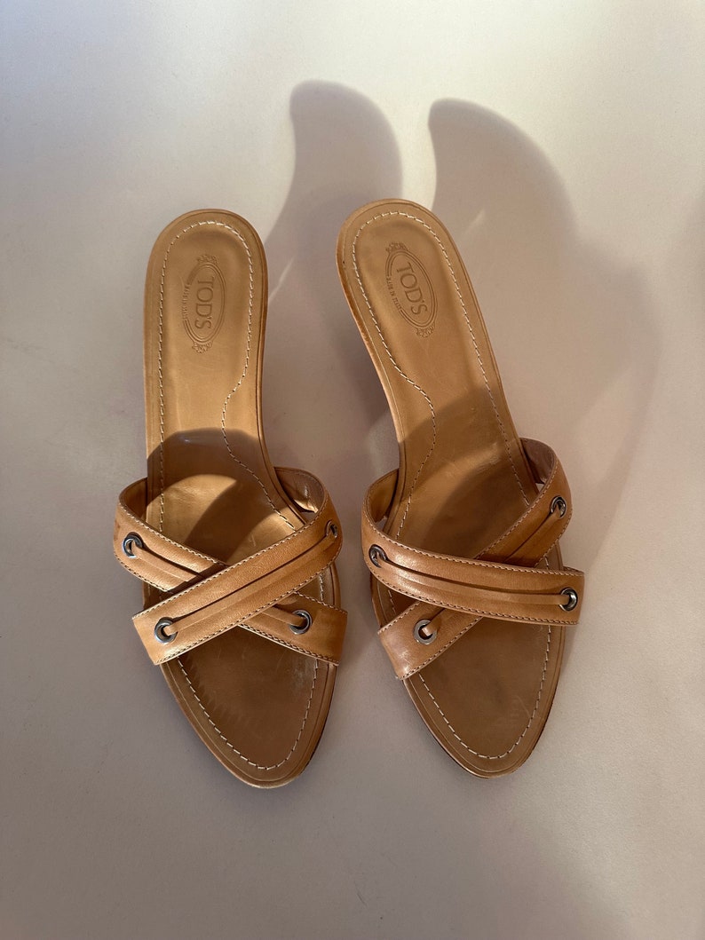 TOD’S Sandal / Heel Open Shoes / Toe Mules / Light Brown Leather Sandal ...