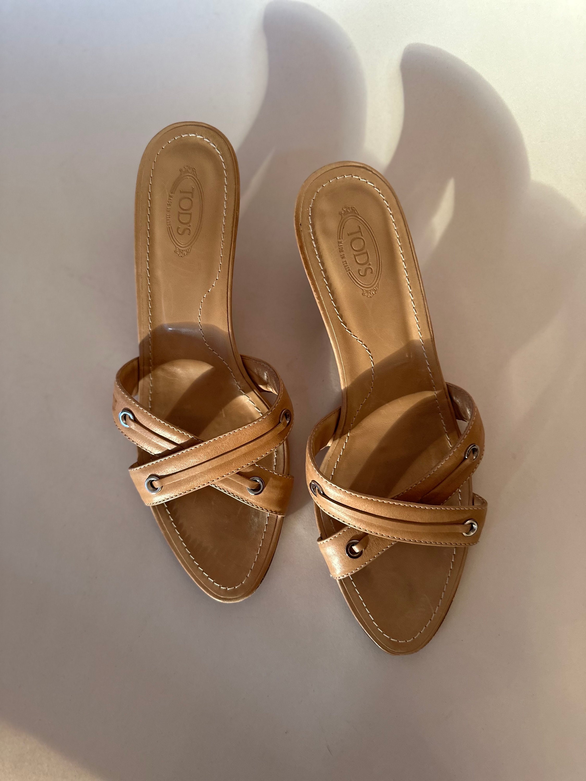 TOD’S Sandal / Heel Open Shoes / Toe Mules / Light Brown Leather Sandal ...