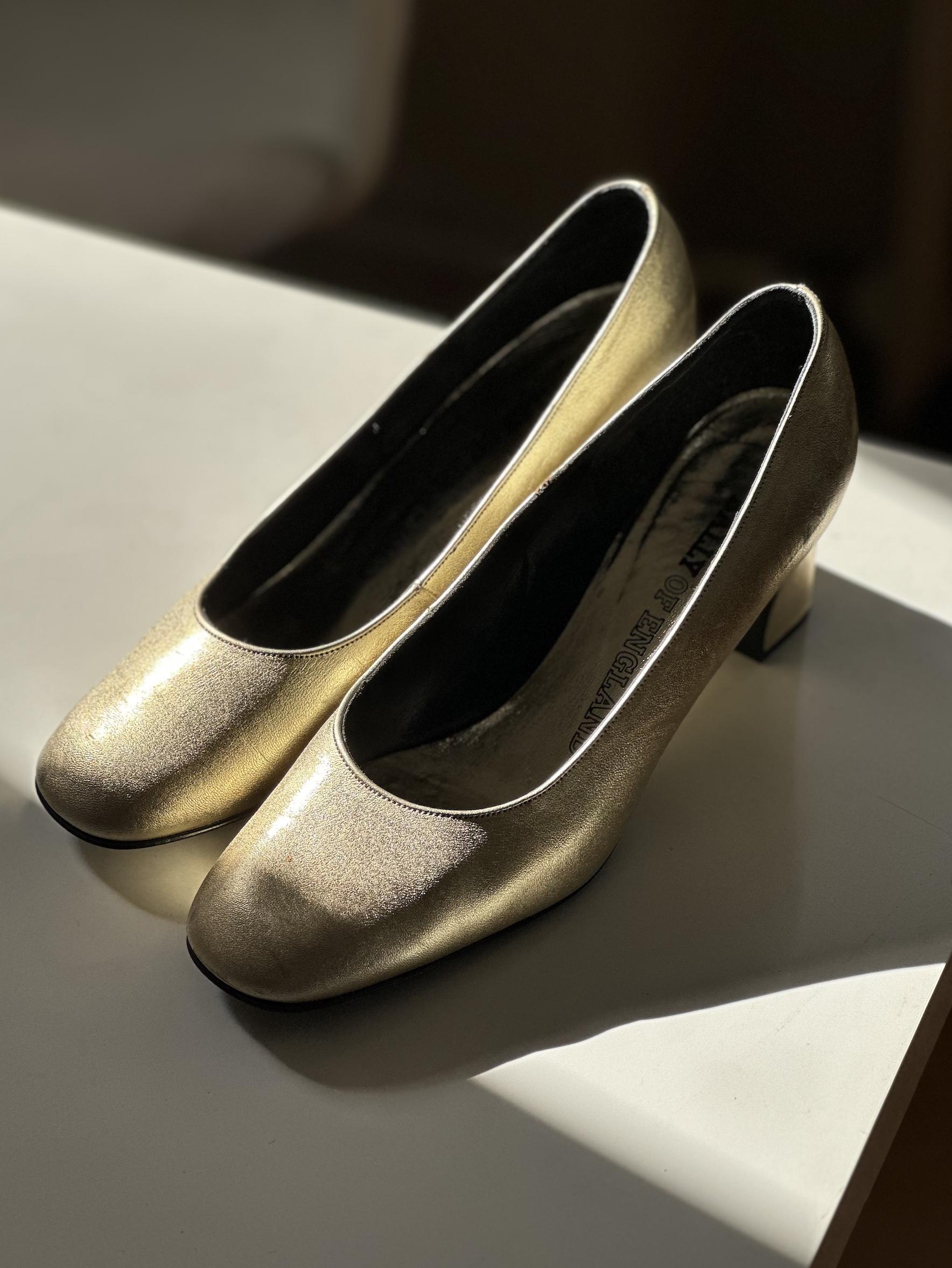 Vintage BALLY Leather Shoes Gold Color / Bally of England / Pump Shoes ...