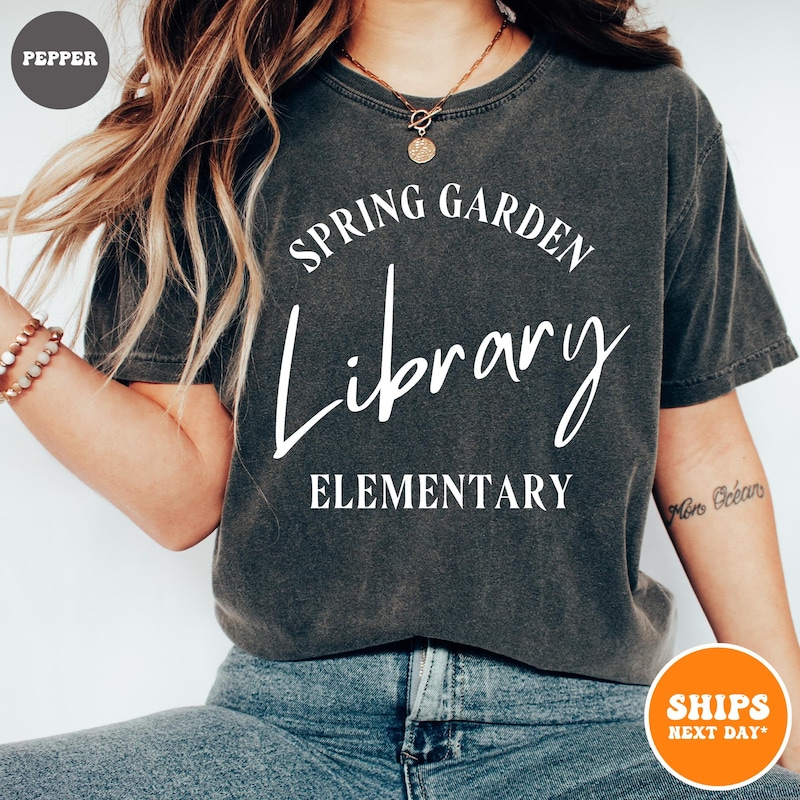 Librarian T Shirt - Etsy