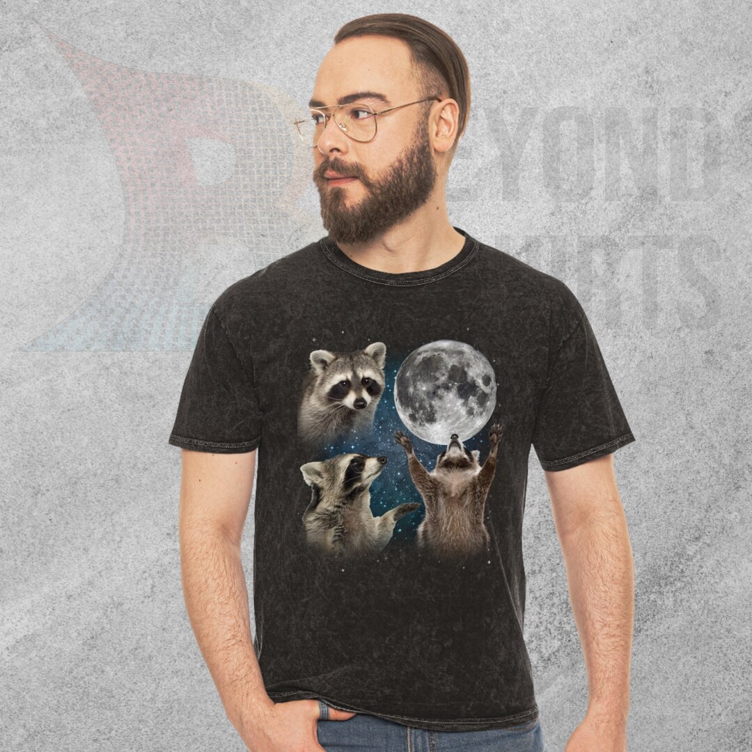 Three Raccoons Vintage Graphic T-shirts, Retro Raccoon Moon Tshirt for ...