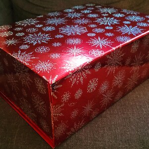 Cozy Christmas Hot Chocolate Box - Etsy