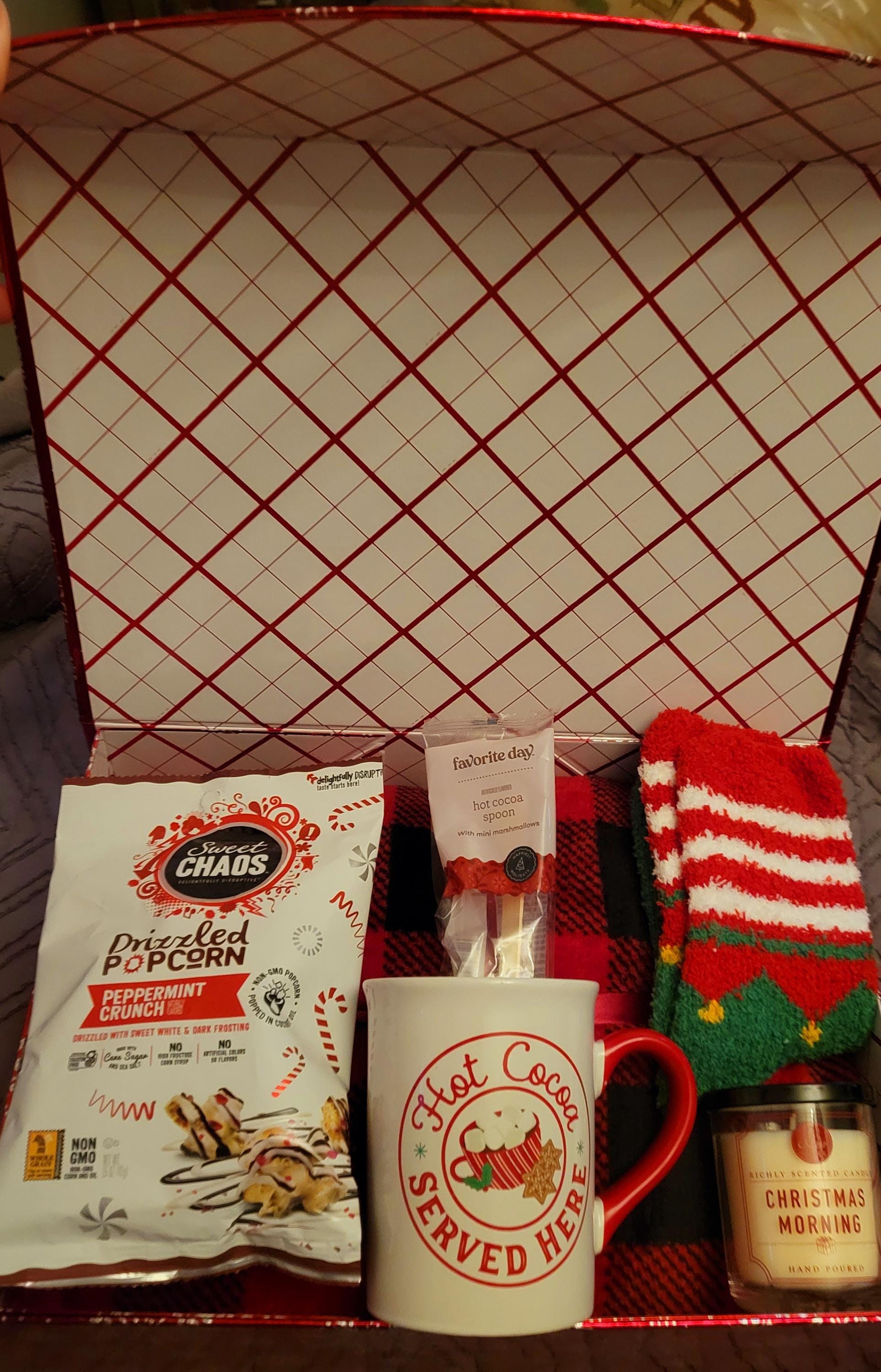 Cozy Christmas Hot Chocolate Box - Etsy