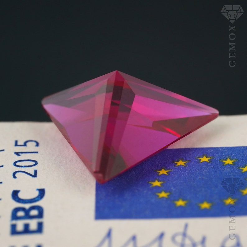 Genuine Flaming Ruby Acute Triangle Cut Loose Gemstone Red Corundum Lab ...