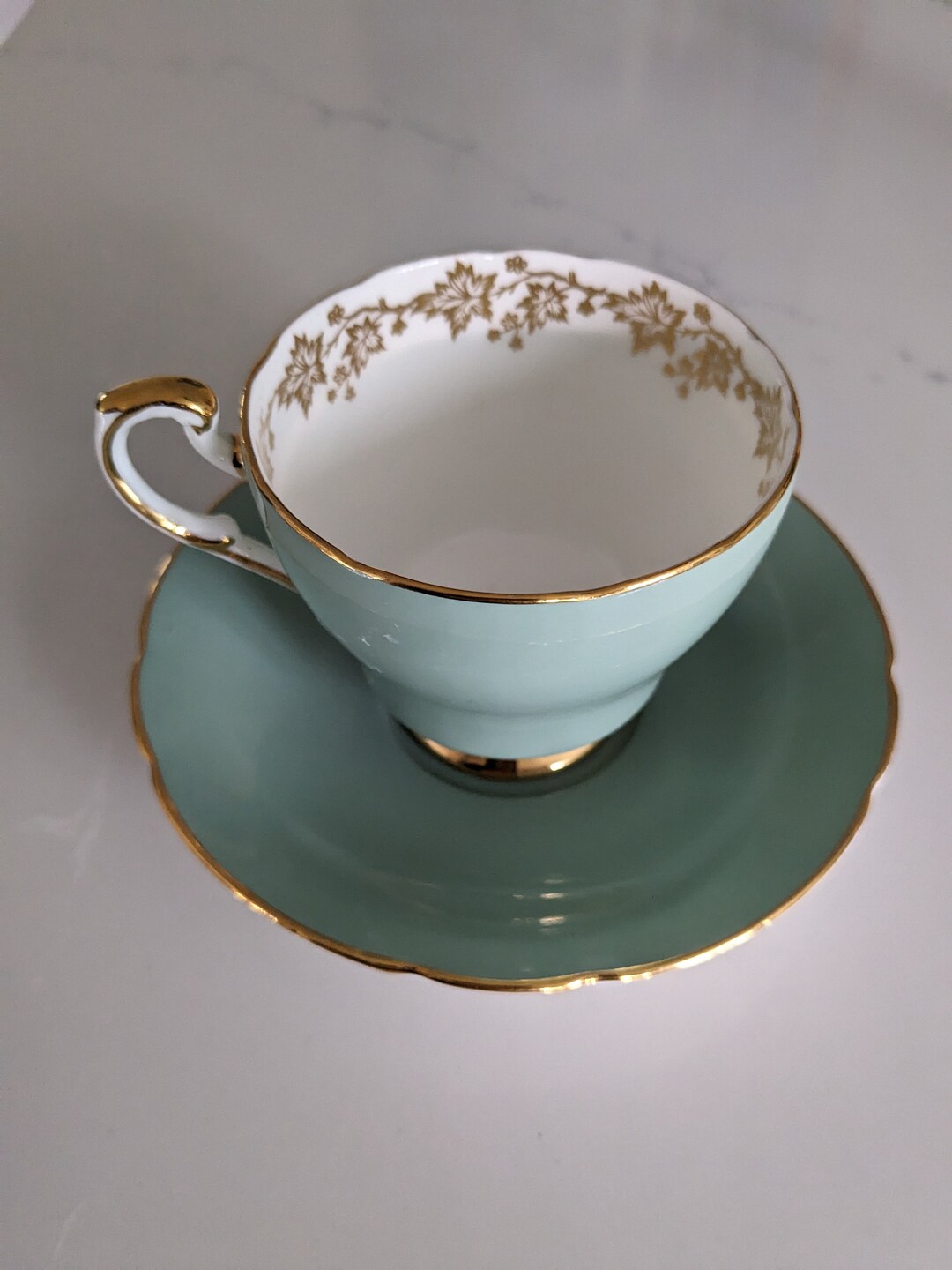 Vintage Paragon by Appointment to Her Majesty the Queen Tea Set, Light ...