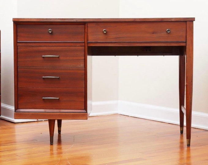 Mid Century Sewing Desk by Singer (working Sewing Machine and Stool ...