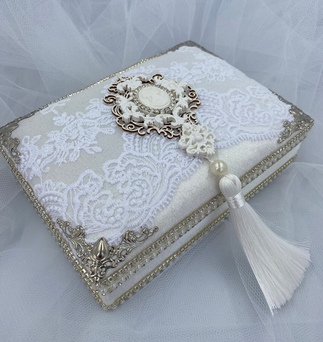 Bridal White Handmade Jewelery Box, Fairy Tale Bijouterie, Vintage ...