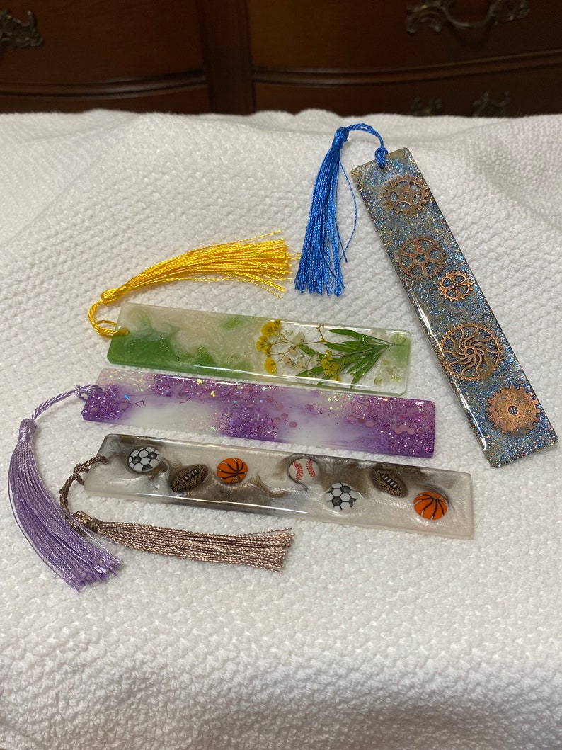 Bookmark Gift Set/resin Bookmarks for Friends or Co-workers/handmade ...