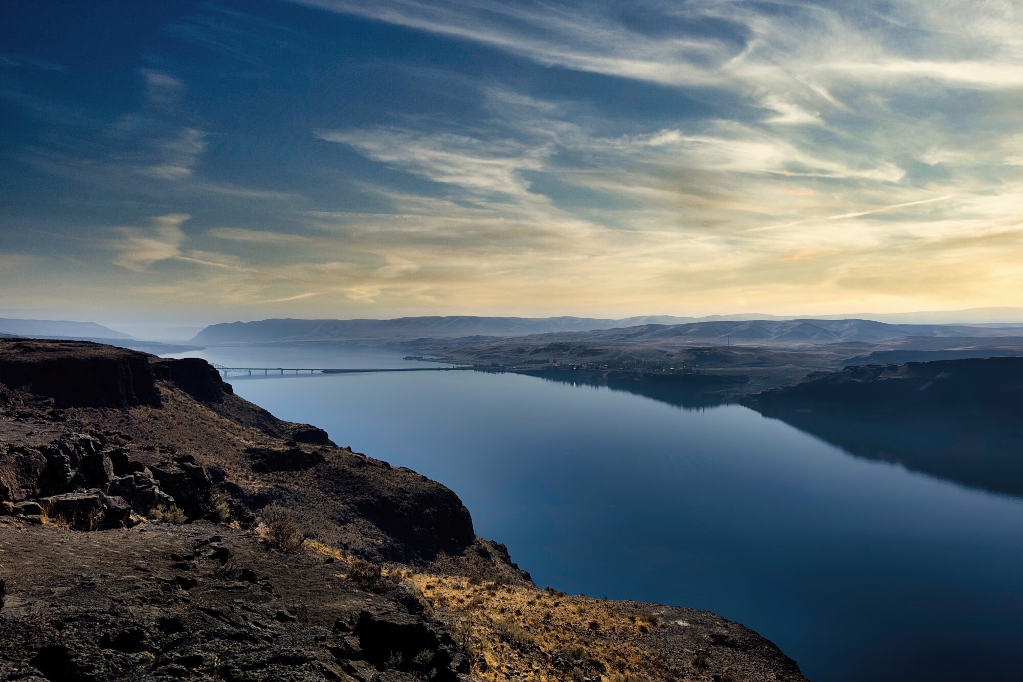 Columbia River Gorge Vantage Bridge Scenic Overlook: Canvas / Metal ...