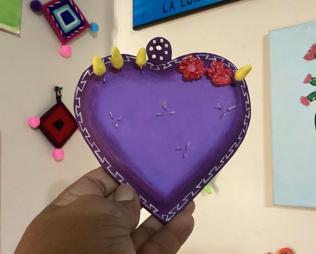 Mexican Milagrito De Nopal, Corazón De Nopal Morado, Arte En Cerámica ...