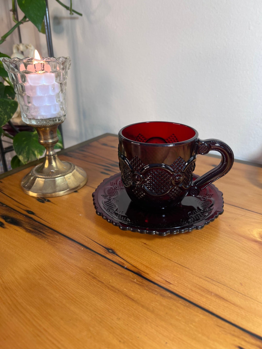 Set of 5 / 1876 Cape Cod Collection by AVON / Cups and Saucers ...