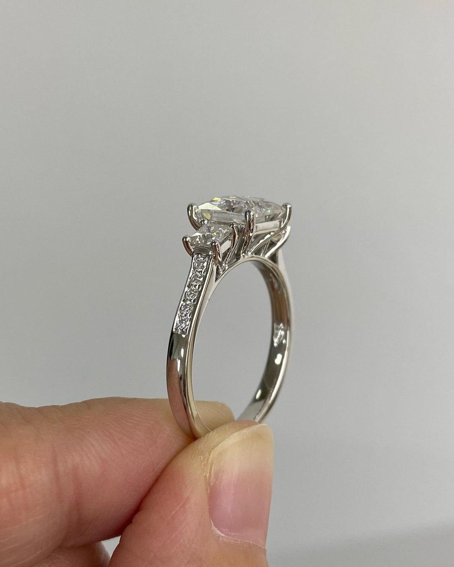 2 CT Center Princess Cut Side Two Princess Cut Moissanite Diamond Ring ...