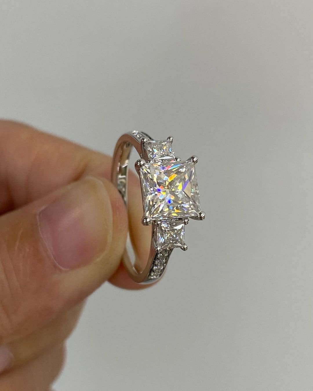 2 CT Center Princess Cut Side Two Princess Cut Moissanite Diamond Ring ...