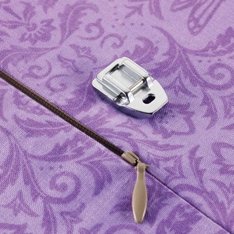 Brother Invisible Zipper Foot for All Low Shank Sewing Machine Models ...