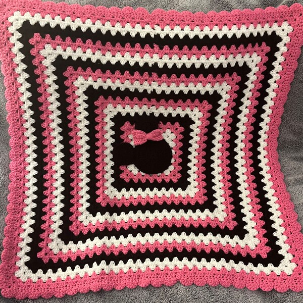 Mickey Mouse Granny Square - Etsy