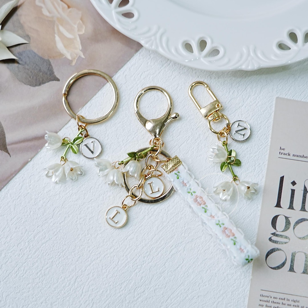 Lily of the Valley Keychain, Cute Floral Charm, Resin Key Ring, Flower ...
