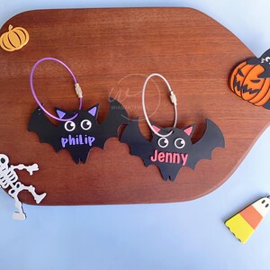 3D Printed Bat Keychain: Personalized Halloween Name Charm - Etsy