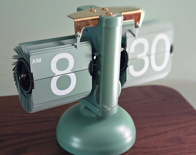 Vintage Digital Flip Roll Clock, Red Radio Alarm Clock ACEC - Etsy