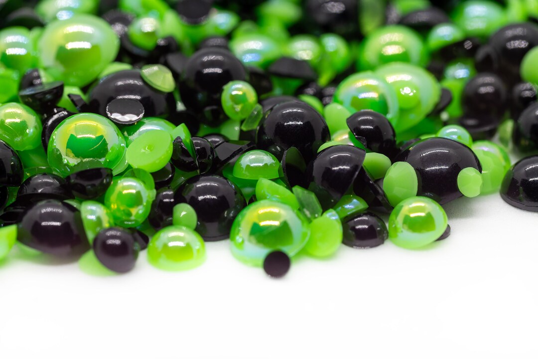 Pearl and Rhinestone Mix 77 riddle Me This glow in the Dark Pearl and ...