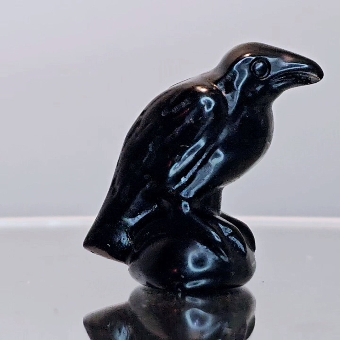 Gothic Obsidian Raven Carving Statue Witchy Black Crow Ornament Gift ...