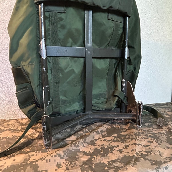 Lc1 Alice Pack Frame - Etsy