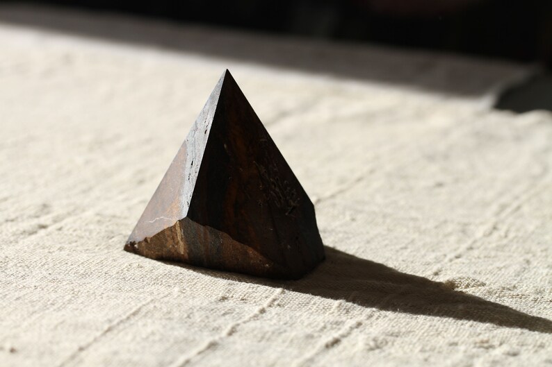 Brazilian Natural Tiger Eye Pyramids, Unpolished, Giza Plateau Set of ...
