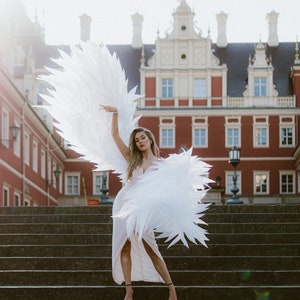 White Angel Dance Wings Costume for Photo Shoot Woman, Moving Wings ...
