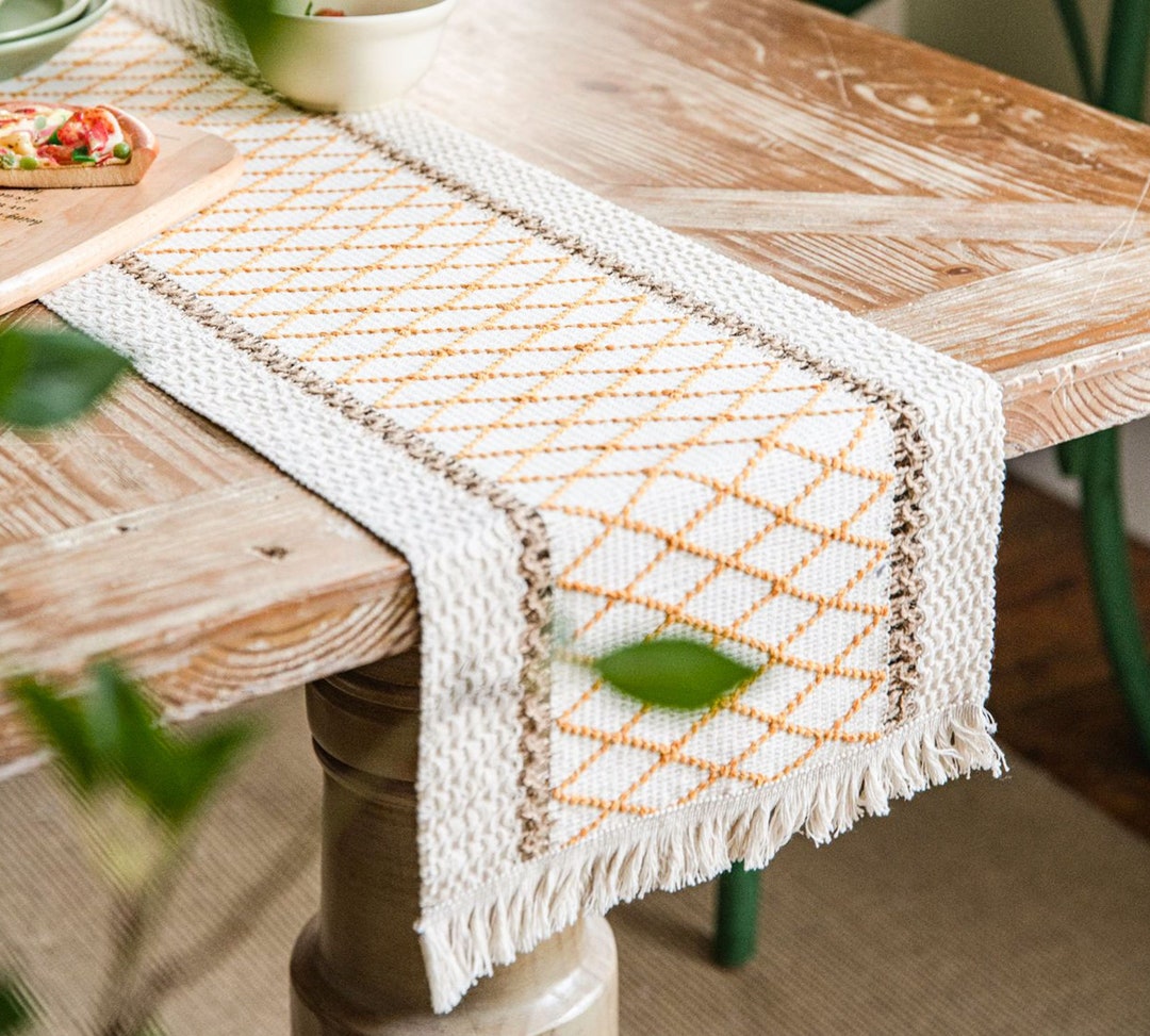 Embroidered Table Runner Farmhouse Table Runner Vintage - Etsy