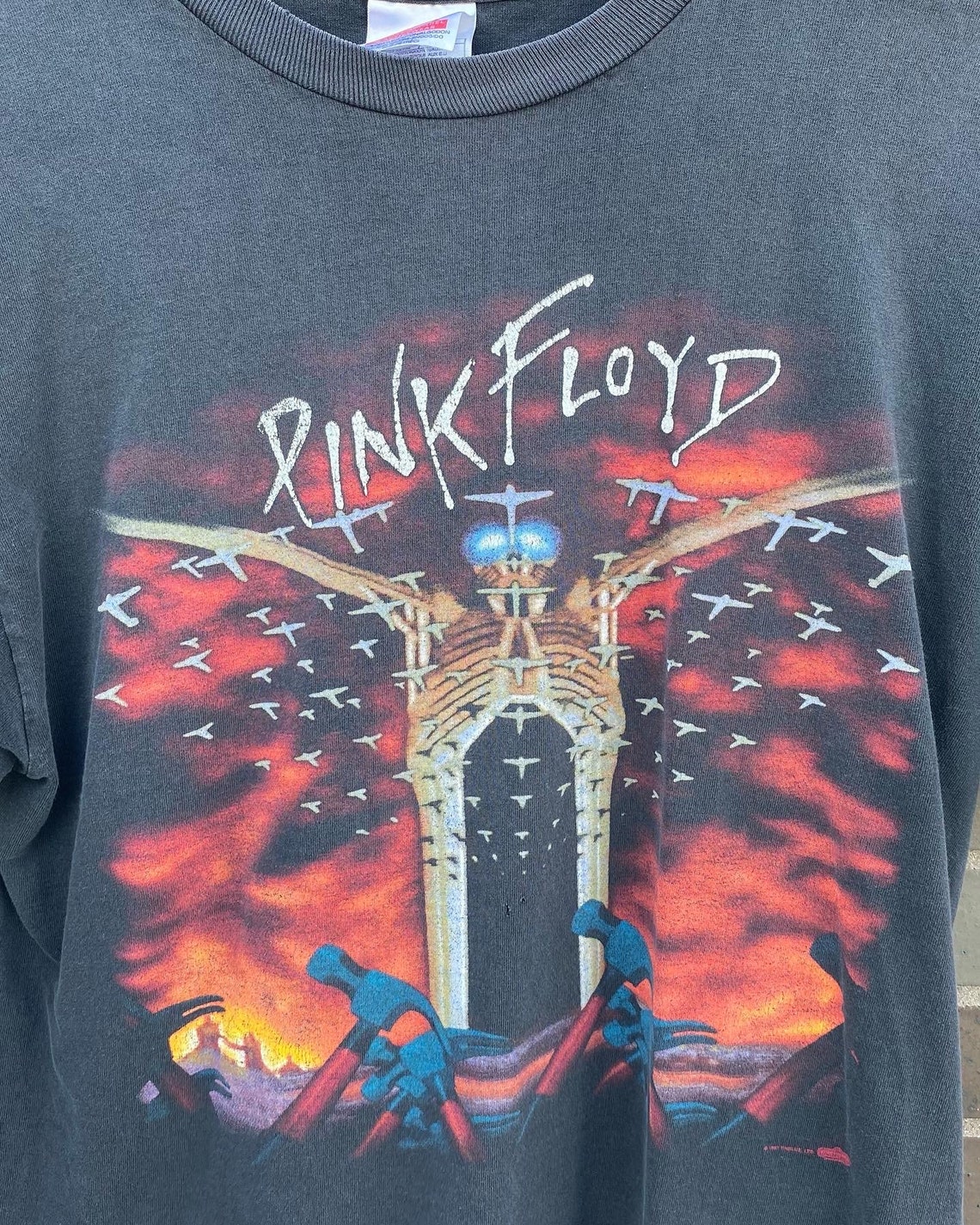 Vintage 90s Pink Floyd the Wall Tour T-shirt / Band Tee / Rock / Made in USA / 90s T-shirt ...