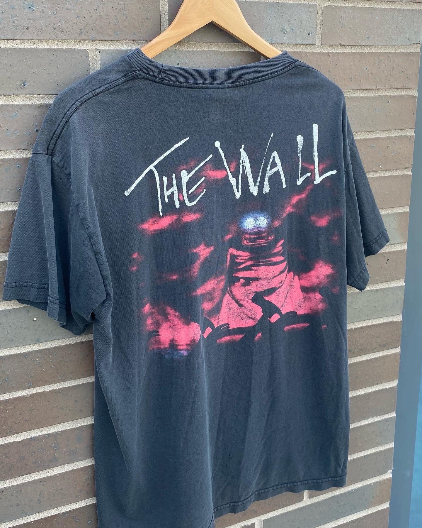 Vintage 90s Pink Floyd the Wall Tour T-shirt / Band Tee / Rock / Made in USA / 90s T-shirt ...