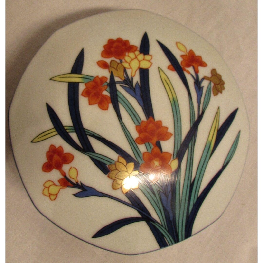 Vintage Tiffany & Co. Porcelain Powder Dish Freesia Floral Covered ...