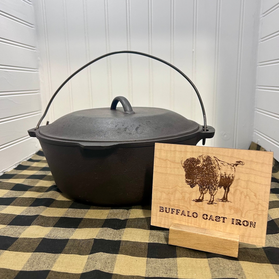 Antique Lodge Matching No. 8 Cast Iron Dutch Oven With Self Basting Lid ...