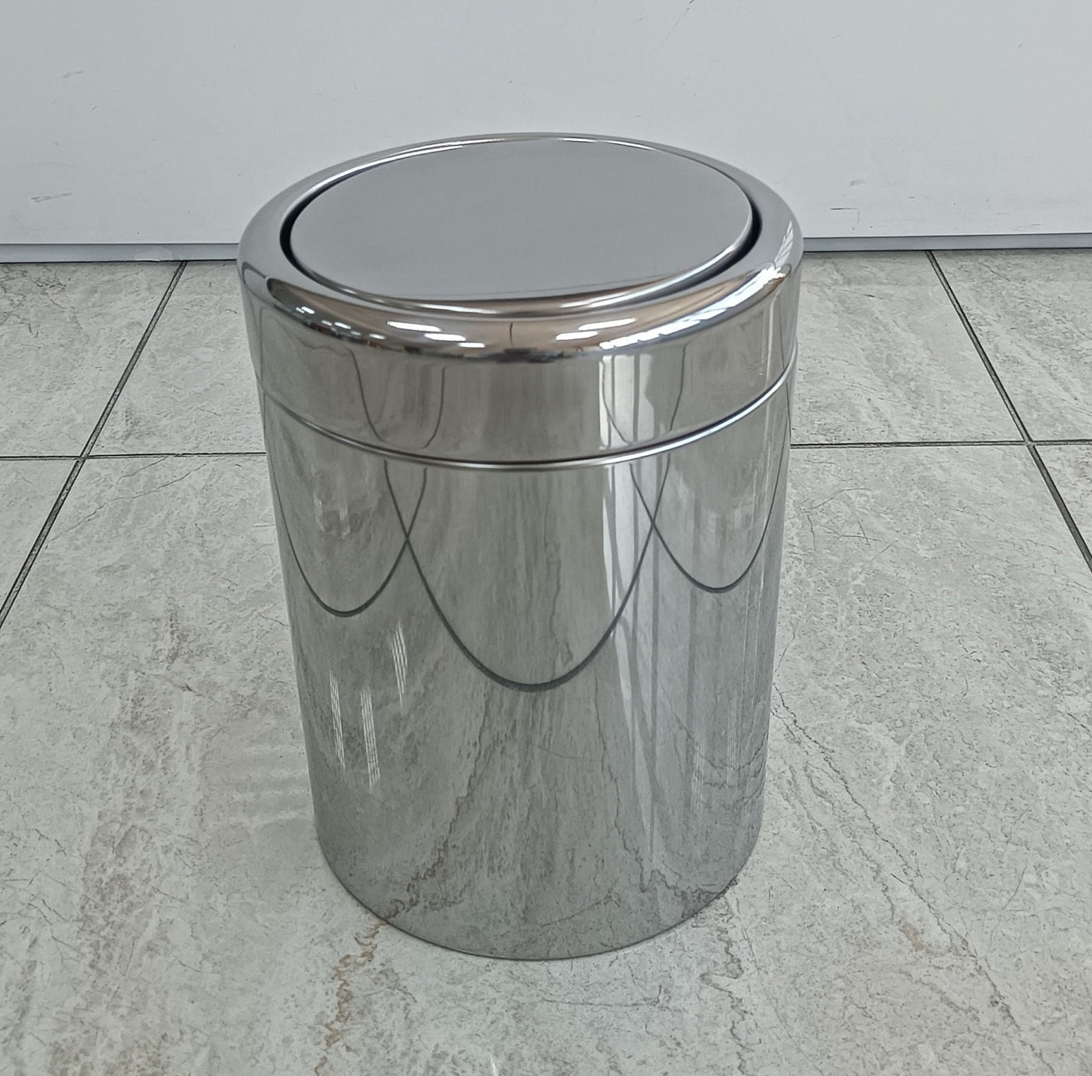 Polished Stainless Steel Swing Lid Trash Can – Chrome Luxury Bathroom ...