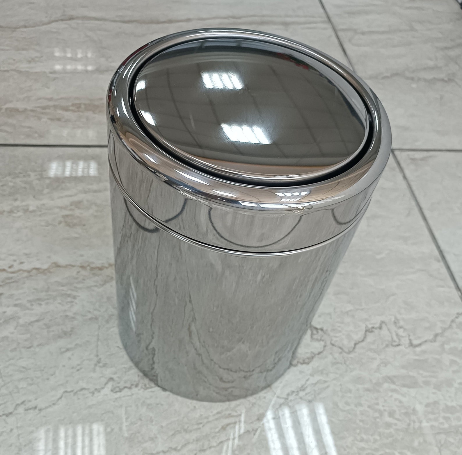 Polished Stainless Steel Swing Lid Trash Can – Chrome Luxury Bathroom ...