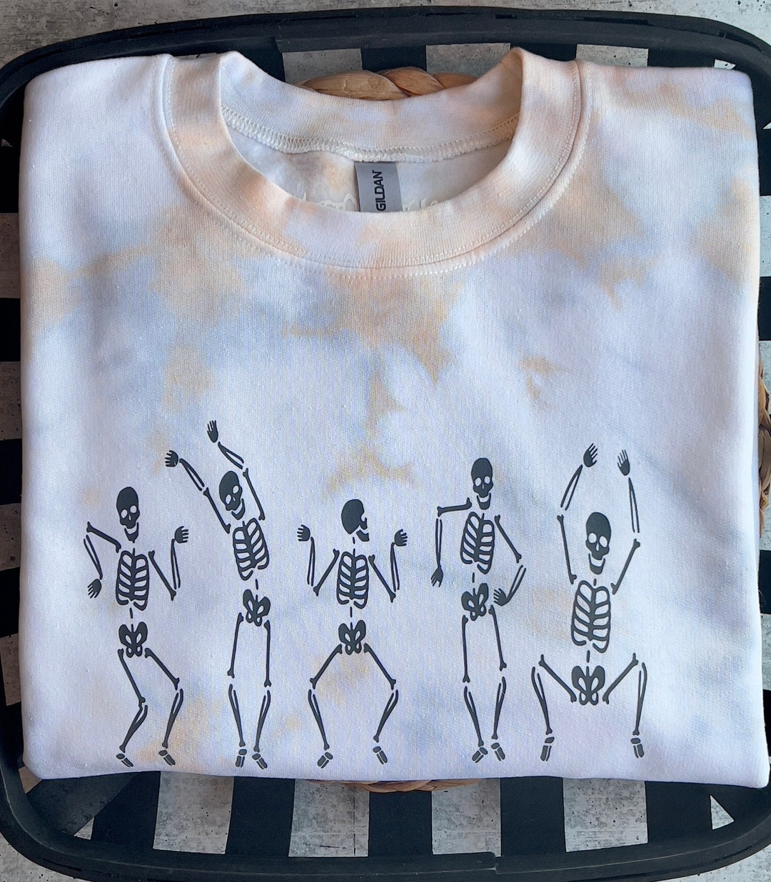 Dancing Skeleton Tie Dye Sweatshirt//halloween Skeleton Sweatshirt//tie ...