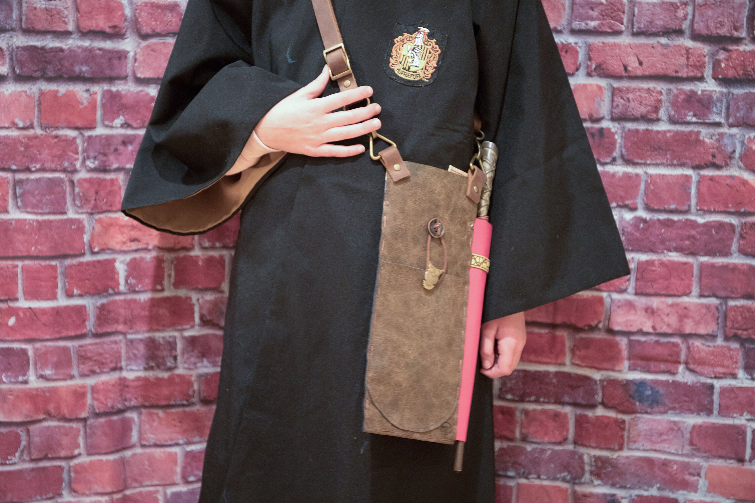 Harry Potter Wand Holder, Gryffindor, Magic Satchel, Wand Holder for ...