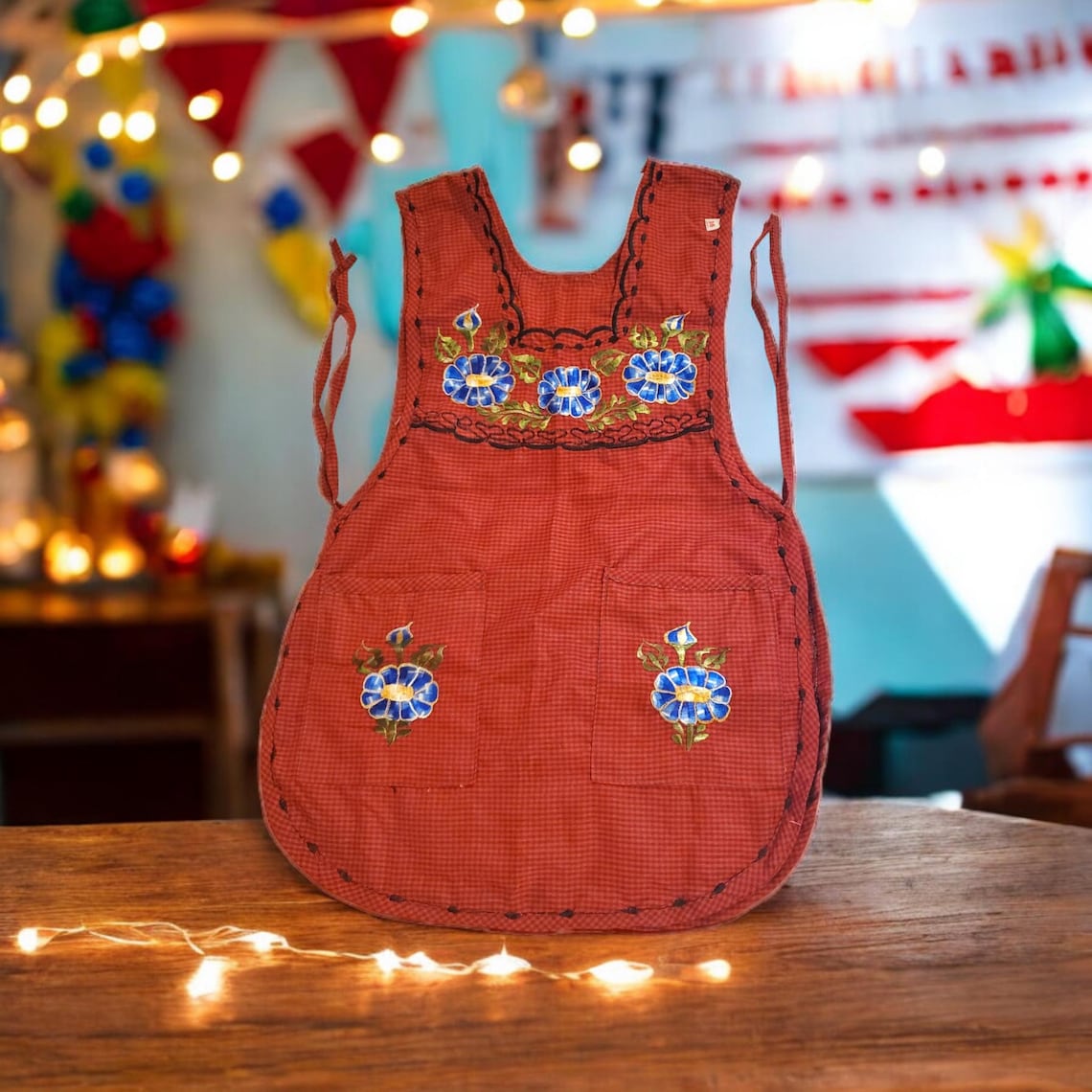 Traditional Mexican Apron for Women With Pockets and Beautiful Flower ...