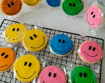 Smiley Face Oreo Cookie Pops / Happy Face Cookies / Birthday Party ...