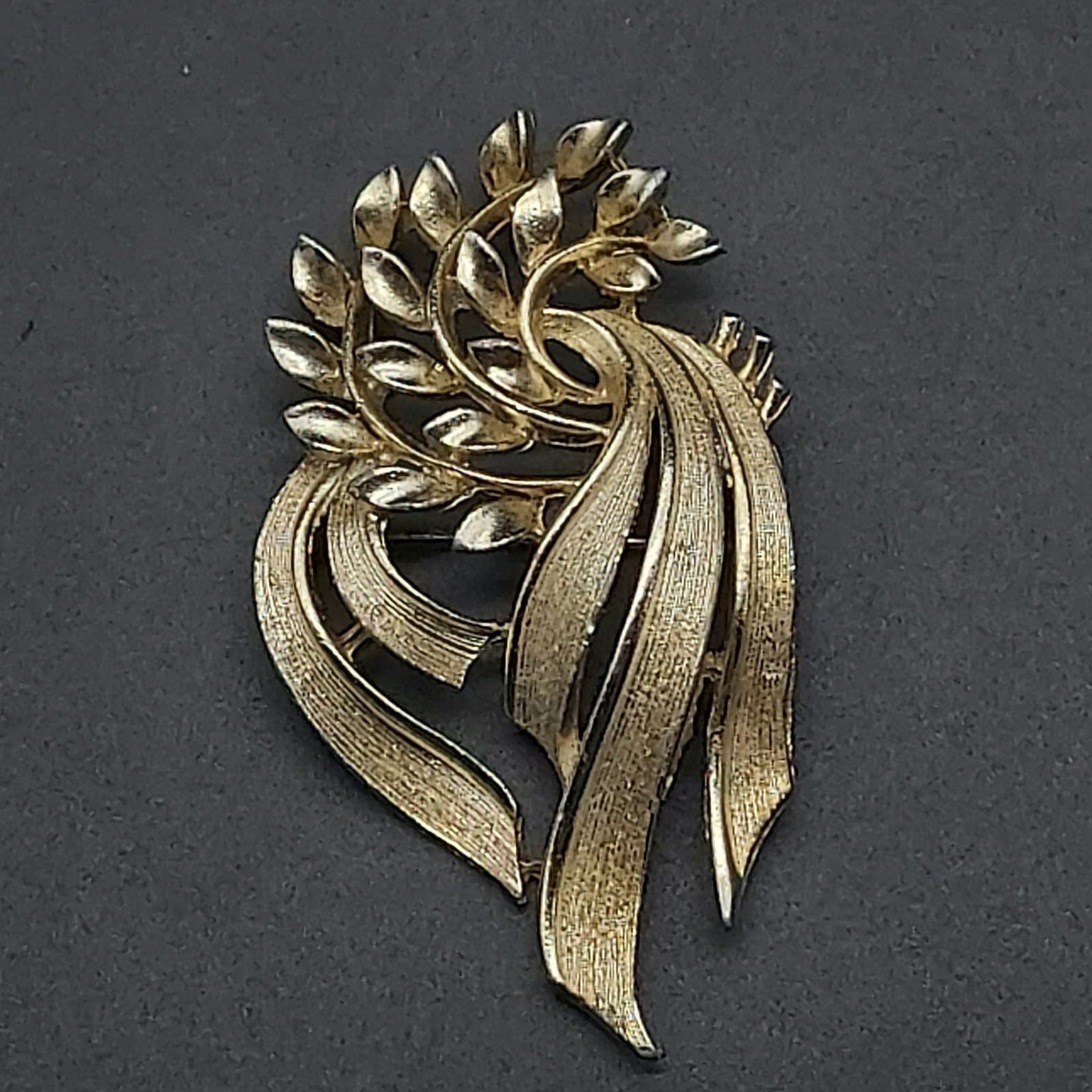 Vintage Lisner Gold Tone Brooch Floral Spray Bow Signed Costume Jewelry ...