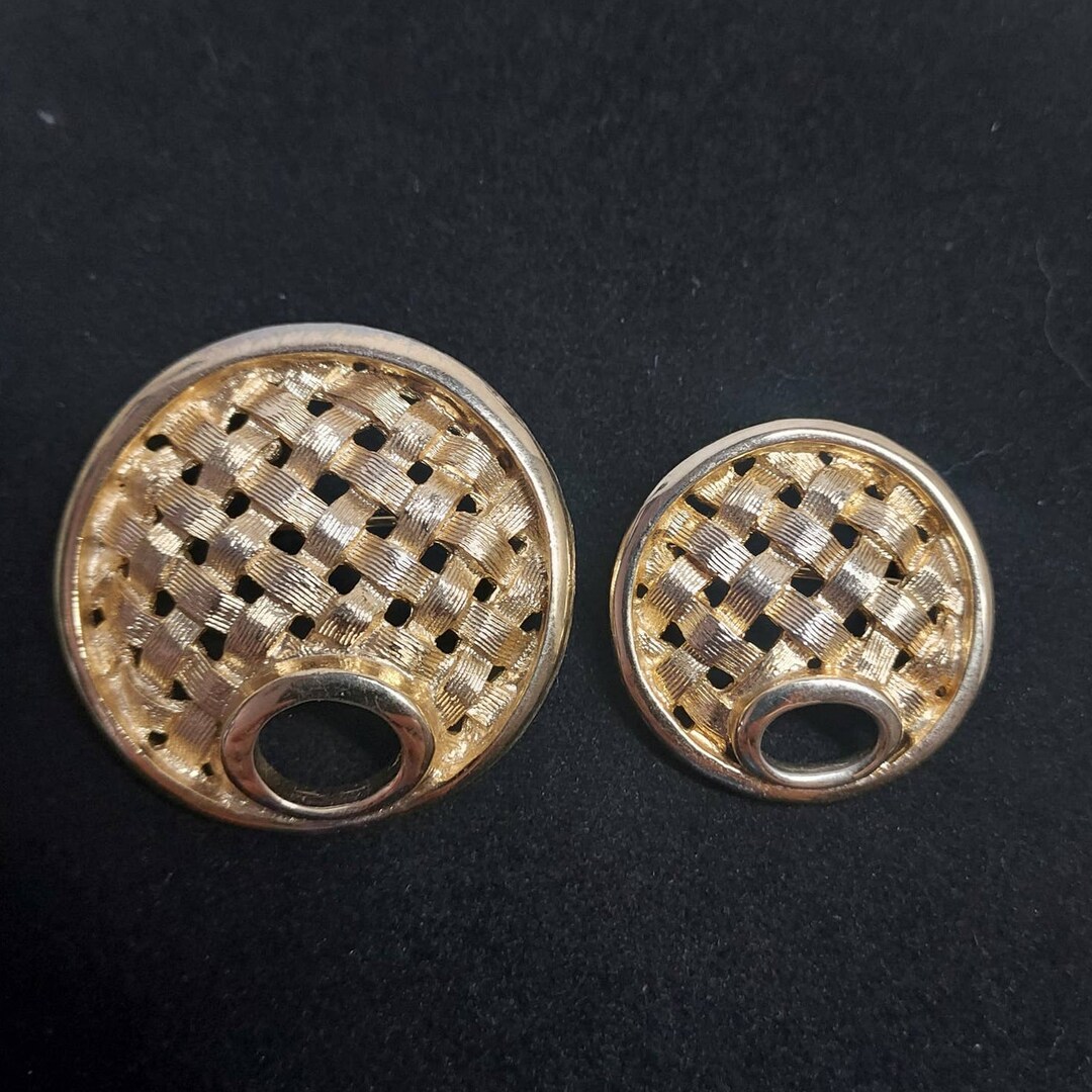 Sarah Coventry Gold Tone Basket Weave Brooch Set Vintage Costume ...