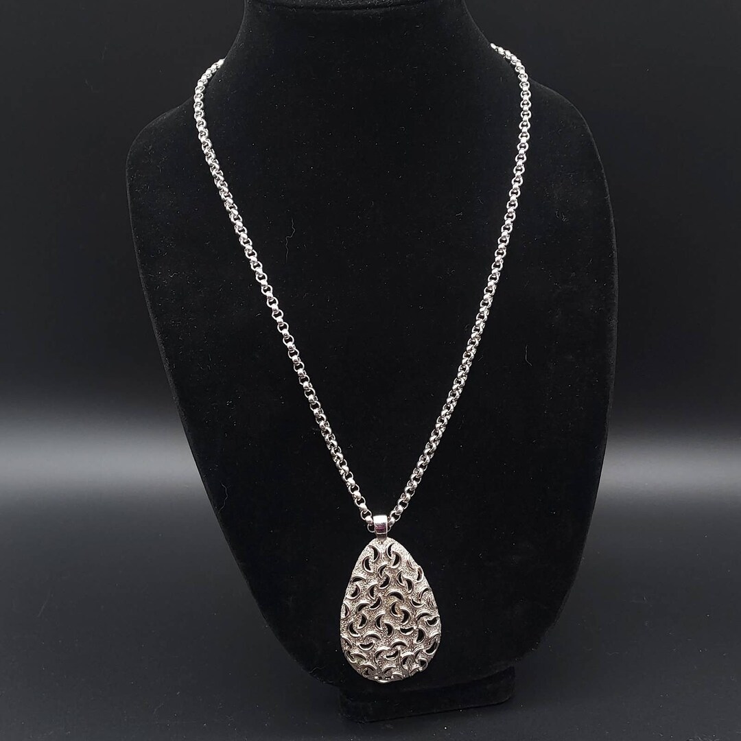 Signed Roger TM Silver Tone Pendant Necklace Costume Jewelry Long ...