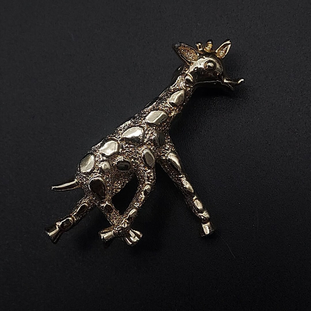 Vintage Gold Tone Giraffe Brooch Safari Theme Animal Pin Costume ...