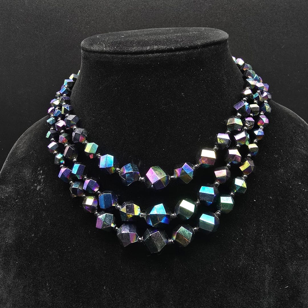 Black Plastic Aurora Borealis Beaded Necklace Vintage Hong Kong - Etsy