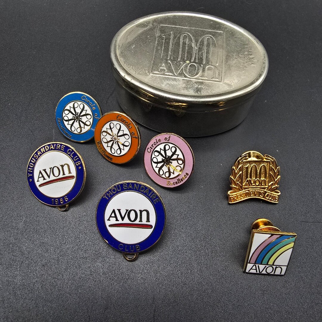 Avon Achievement Award Pins Set Jewelry Box Silver Tone Vintage Jewelry ...
