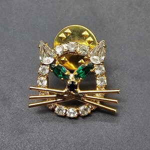 Vintage Rhinestone Cat Pin Green Eyes Gold Tone Whiskers Cat Lover Gift ...