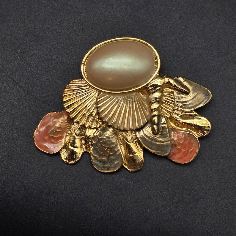 Faux Pearl Enamel Sea Shell Brooch Sea Shell Nautical Peach Enamel ...